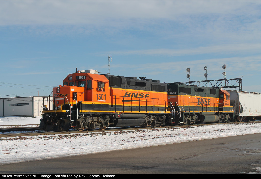 BNSF 1501 & 2956 (4)